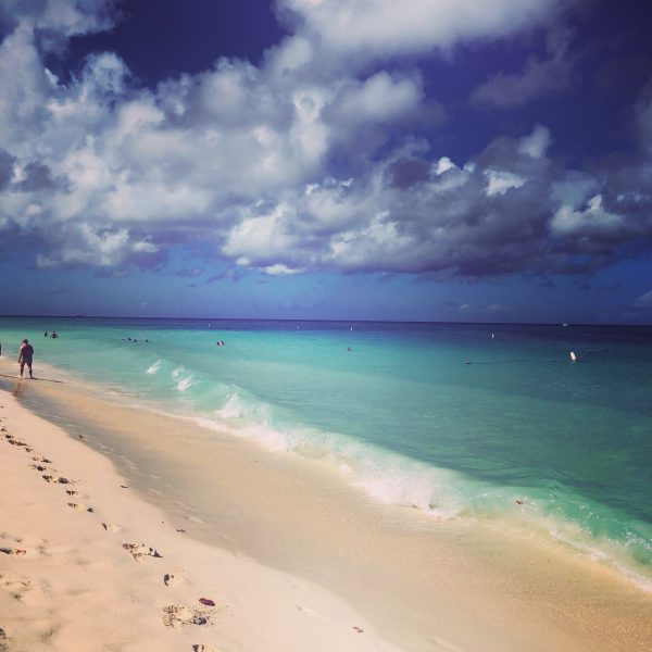 Aruba - one happy island - Sea Traveller